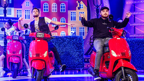 Aflevering 6 - zaterdag 5 december - Lang Leve de Muziek Show - Zapp